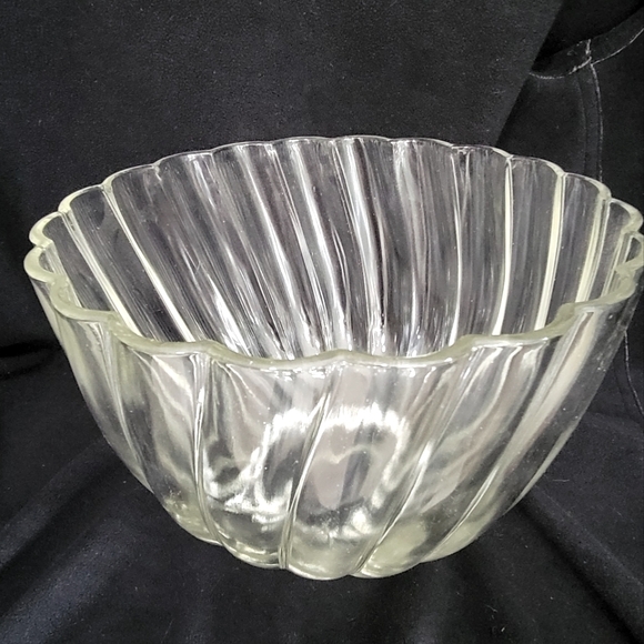 Hazel-Atlas | Dining | Vintage Hazel Atlas Crystal Glass Colonial Swirl ...